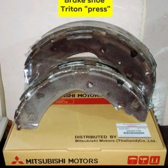 Kampas Rem Belakang Tromol Brake Shoe Mitsubishi Pajero Triton 1 Set ...