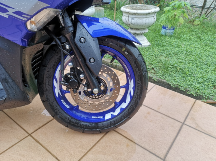 YAMAHA NVX RIM sticker warna Putih Merah Kuning Hitam Silver & Gold ...