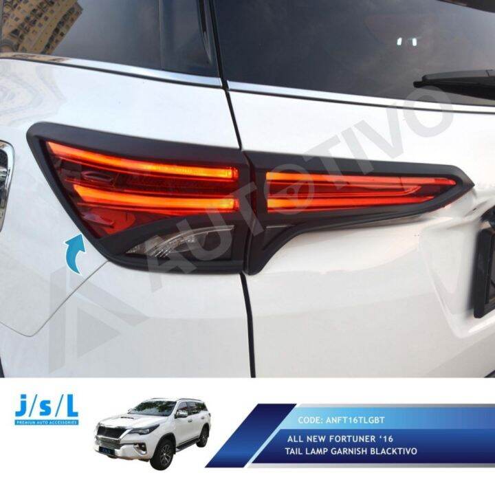 All New Fortuner Garnish Lampu Belakang / Tail Lamp Garnish Blacktivo ...