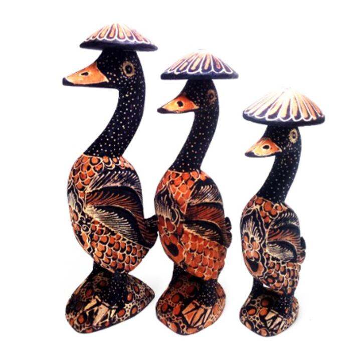 Pajangan Dinding Bebek Batik Caping Khas Kerajinan Dan Souvenir Antik ...